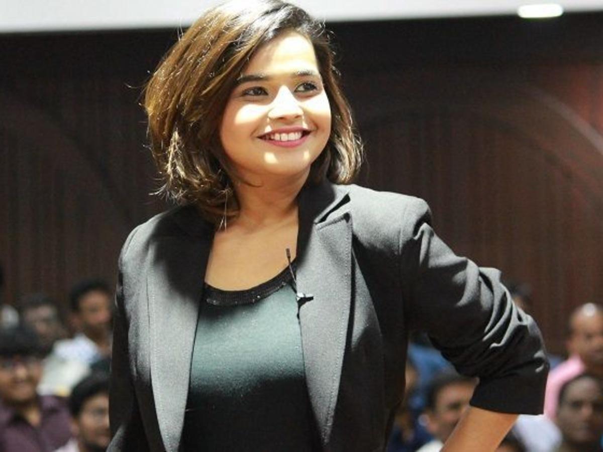 Women Entertainers Lighting Up Women's Day Celebrations