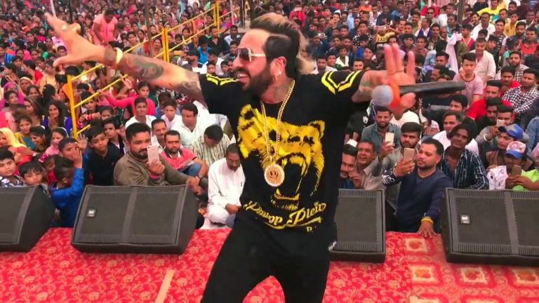 Top 20 Punjabi Singers who are sought after Live Performers - Engage4more