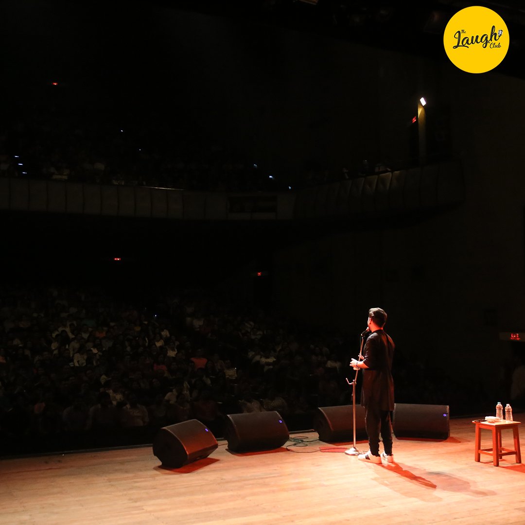 Where Laughter Reigns: India's Top Comedy Clubs & Venues